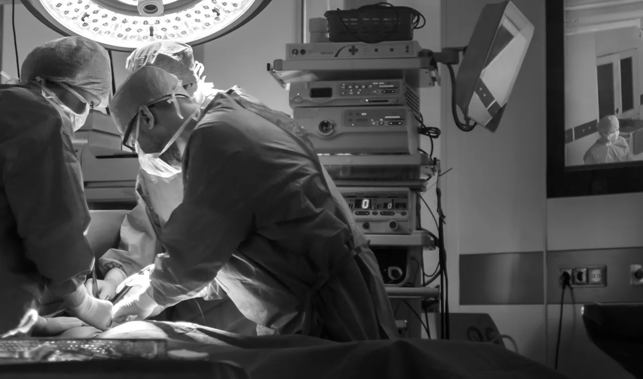 Physicians - Summit Surgical